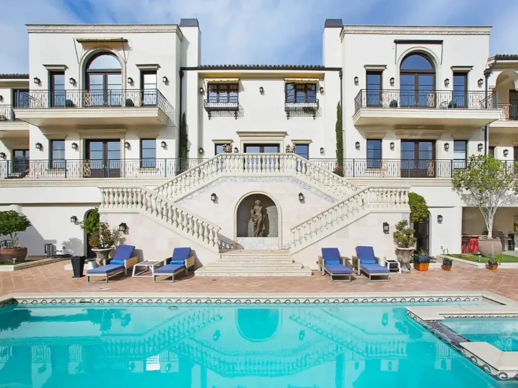 Experience Upscale Recovery at Our Luxury Rehabs Facilities